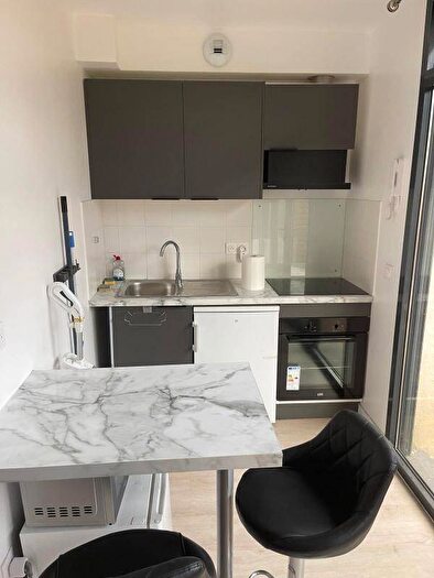 Appartement à louer - Vieux Pays-Roseraie-Bourg-Cité de lEurope- Le Merisier- Les Étangs, Aulnay-sous-Bois - 1 pièce