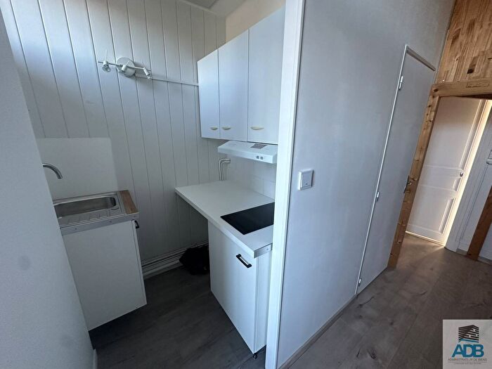 Appartement à louer - Roanne - 2 pièces - 1 chambre