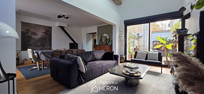 Maison à vendre - Pont-sur-Yonne - 6 pièces - 4 chambres