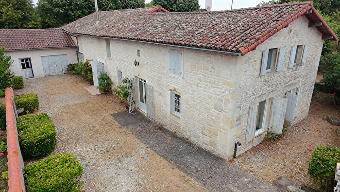 Maison à vendre - Chaunay - 4 pièces - 3 chambres