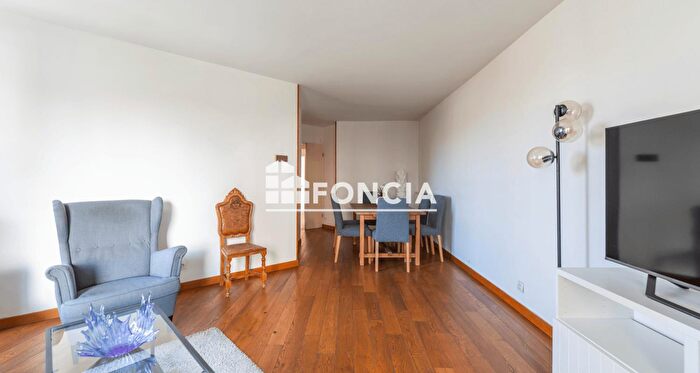 Appartement à vendre - Saint-Denis, République, Gare - 4 pièces - 3 chambres