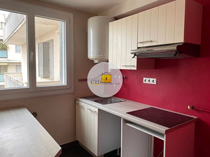 Appartement à louer - Monplaisir Lumière, Lyon ème arrondissement - 2 pièces - 1 chambre