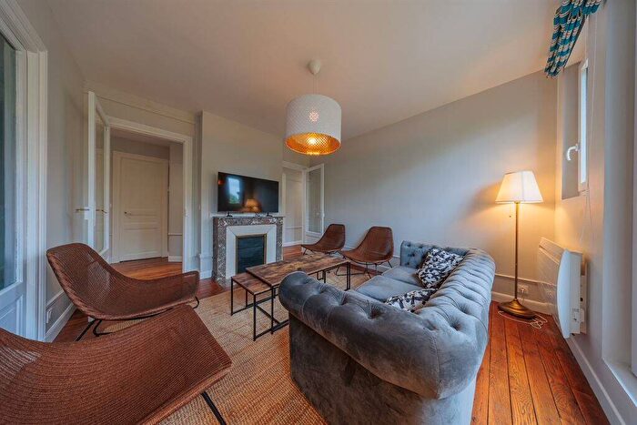 Appartement à louer - Centre Ville, Reims - 3 pièces - 2 chambres