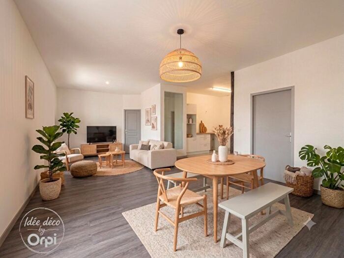 Appartement 4 pièces à Uchaud, à vendre