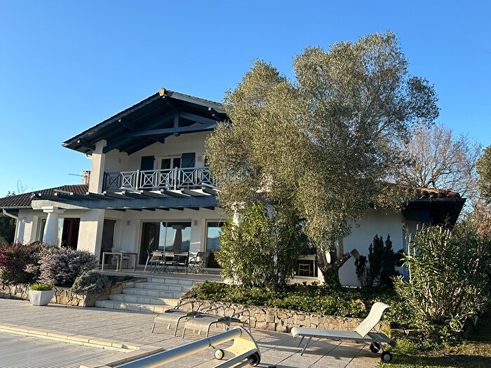 Maison à vendre - Arbonne - 6 pièces - 4 chambres