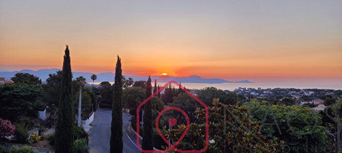 Maison à vendre - Fréjus, Saint-Aygulf - 7 pièces - 5 chambres