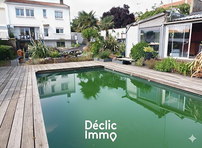 Maison à vendre - La Roche-sur-Yon, Le Bourg sous la Roche - 8 pièces - 7 chambres