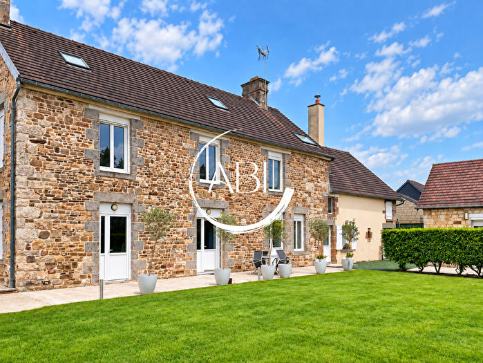Loré : Maison 8 pièces à vendre