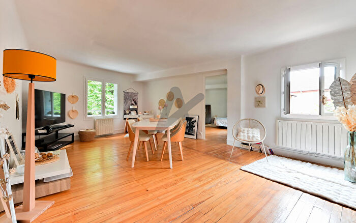 Appartement à vendre - Saint-Cyr-au-Mont-dOr - 4 pièces - 2 chambres