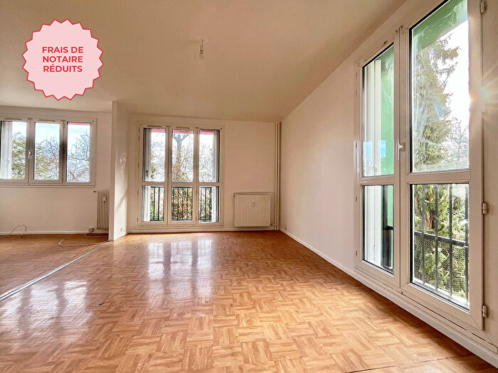 Appartement à vendre - Corbeil-Essonnes, Pressoir, Prompt - 4 pièces - 3 chambres