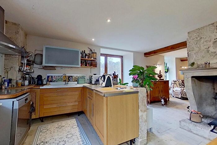 Maison à vendre - Beaulieu - 5 pièces - 4 chambres