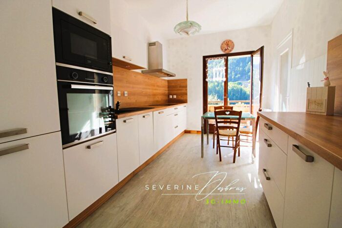 Vaujany - Maison 8 pièces à vendre