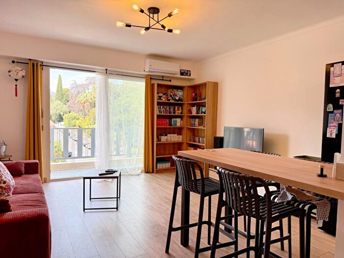 Appartement 2 pièces à Cannes, Prado, République, à vendre