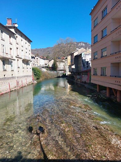 Appartement à louer - Tenay - 3 pièces - 2 chambres
