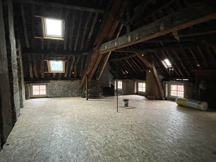 Appartement à vendre - Beaune, Centre-ville - 2 pièces - 1 chambre