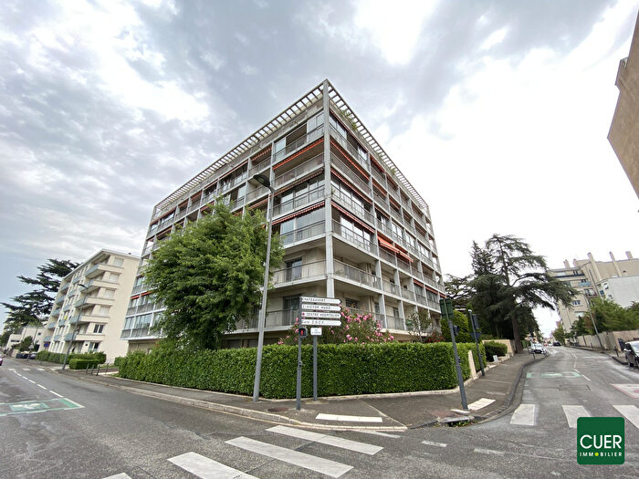 Appartement à louer - Valence, Calvaire, Hugo, La Cécile - 3 pièces - 2 chambres