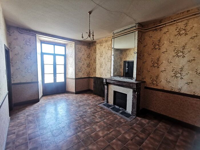 Sévérac-le-Château : Maison 9 pièces à vendre