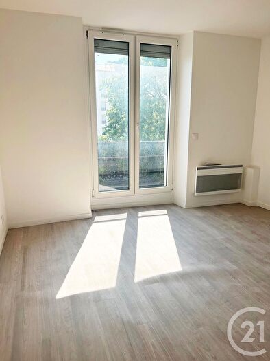 Appartement à louer - Saint-Denis, La Plaine Saint-Denis - 1 pièce