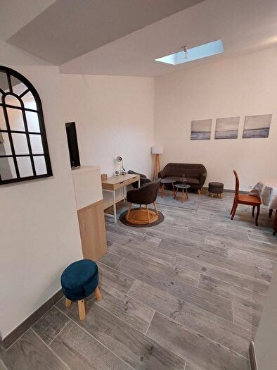 Appartement à louer - Doutre-Saint Jacques-Nazareth, Angers - 2 pièces - 1 chambre