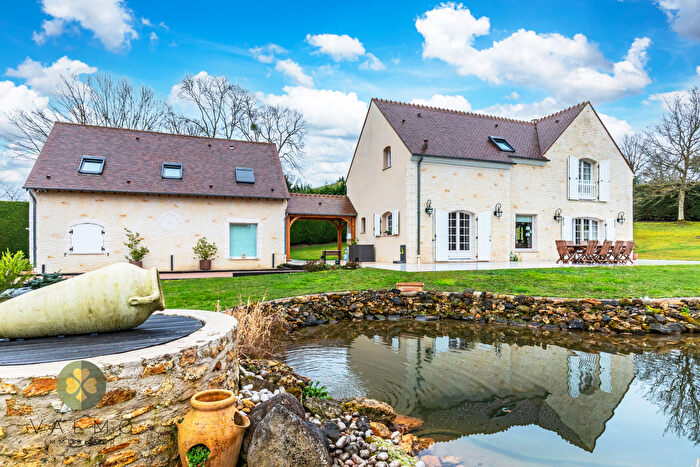 Maison à vendre - Hargeville - 8 pièces - 5 chambres