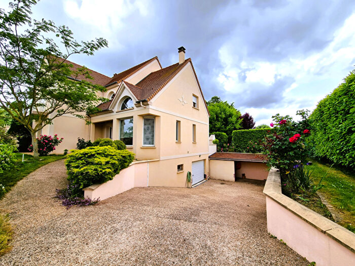 Maison 9 pièces à vendre à Maintenon