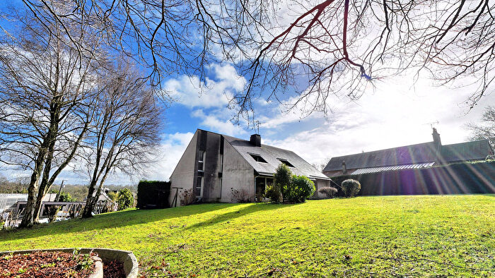 Maison à vendre - La Lucerne-dOutremer - 9 pièces - 4 chambres