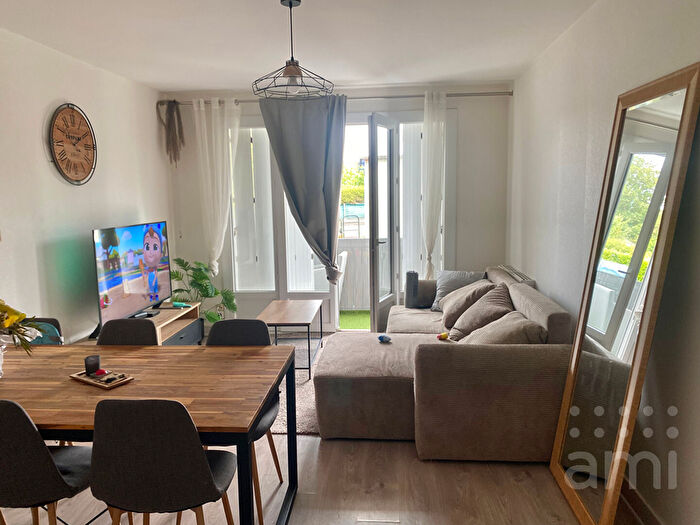 Niort, Tour Chabot, Gavacherie : Appartement 3 pièces à vendre