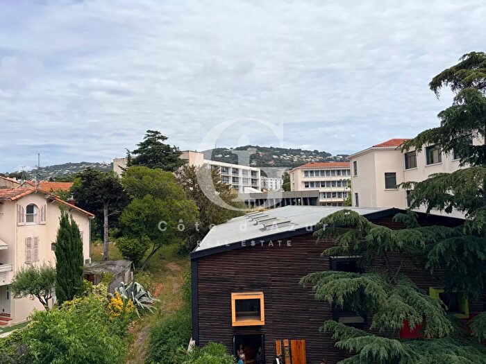 Cannes, Prado, République - Appartement 3 pièces à vendre