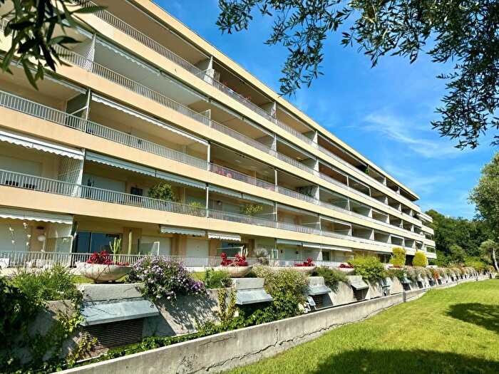 Cannes, Californie Pezou - Appartement 3 pièces à vendre