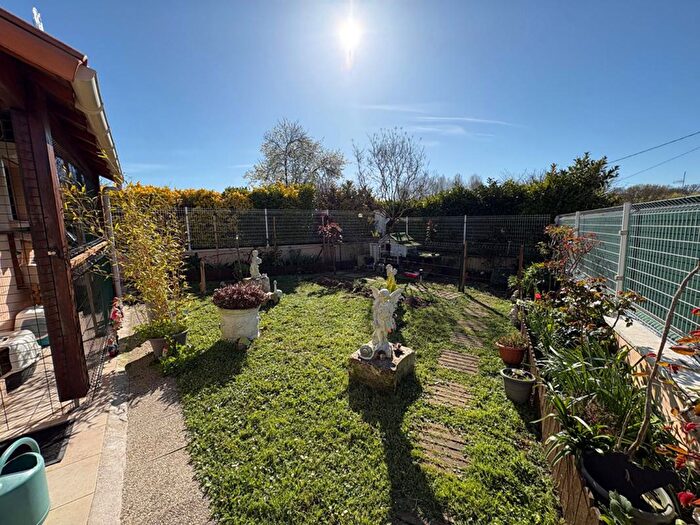 Maison à vendre - Saintes, La Gare, Sébastien de Brouard, La Fenêtre - 4 pièces - 2 chambres