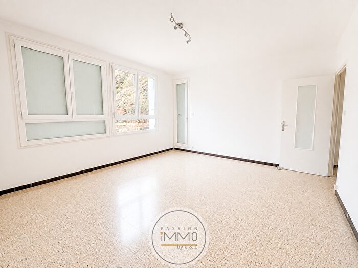 Peyruis : Appartement 4 pièces à vendre