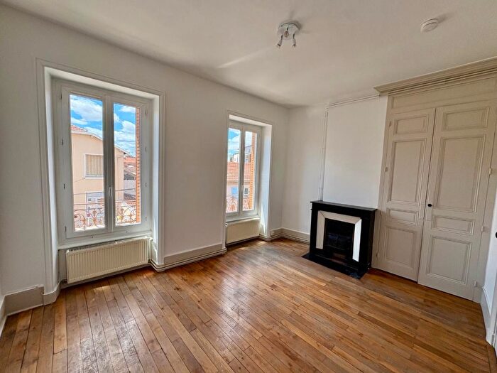Appartement 3 pièces à louer - Roanne, Gare