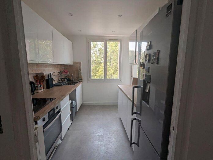 Appartement à louer - Marseille ème arrondissement - 2 pièces - 1 chambre