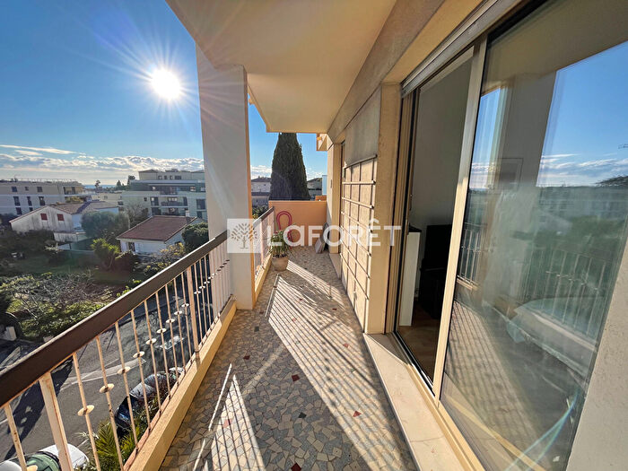 Appartement à vendre - Saint-Laurent-du-Var, Galinières, Pomarels - 2 pièces - 1 chambre