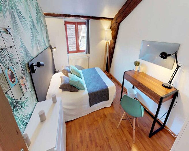 Appartement à louer - Terreaux, Lyon er arrondissement - 5 pièces - 7 chambres