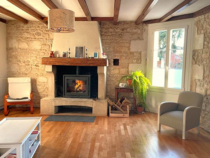 Saint-Sulpice-d'Arnoult - Maison 6 pièces à vendre