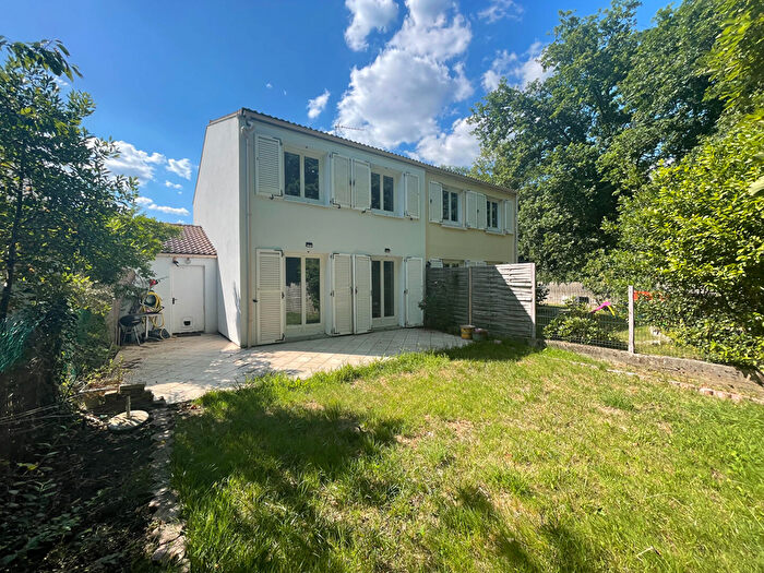 Magny-les-Hameaux - Maison 4 pièces à vendre