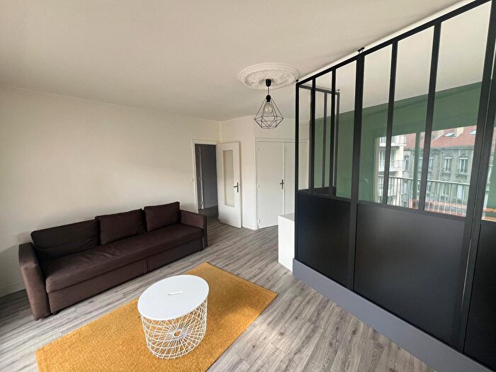 Appartement à louer - Saint-Étienne, Jacquard, Préfecture - 2 pièces - 1 chambre