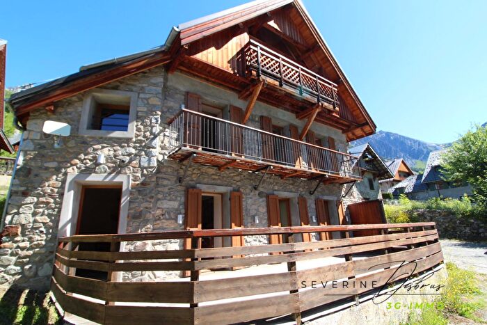 Vaujany - Maison 7 pièces à vendre