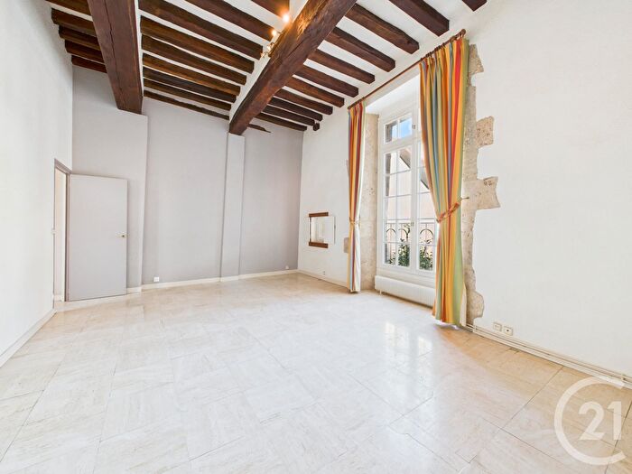 Appartement à louer - Chartres, Centre-ville - 3 pièces - 2 chambres