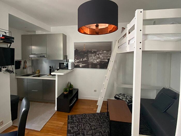 Appartement à louer - Archives, Paris ème arrondissement - 1 pièce