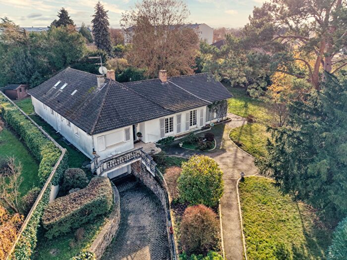 Maison à vendre - Bois-dArcy, Les Langots, La Croix Bonnet, Forêt Domaniale - 6 pièces - 4 chambres