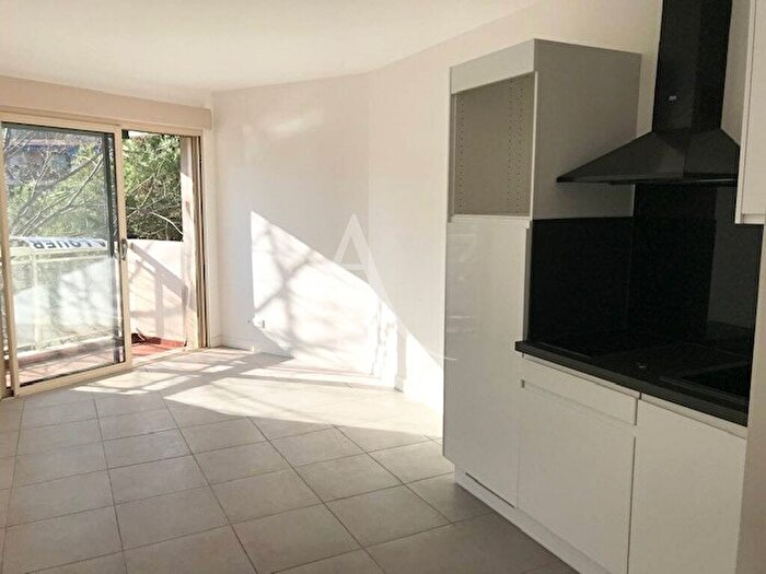Petit Juas, Cannes : Appartement 1 pièce à louer