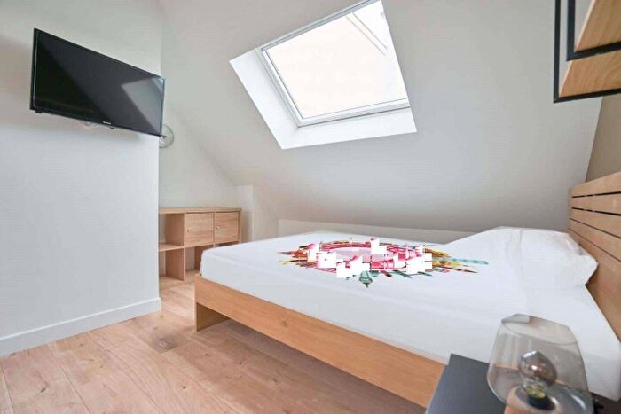 Appartement à louer - Centre Ville, Reims - 1 pièce