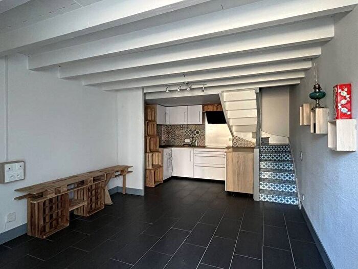 Maison à louer - Est, Condom - 3 pièces - 2 chambres