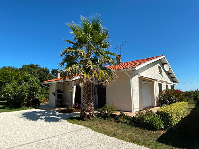 Maison à vendre - Queyrac - 5 pièces - 3 chambres