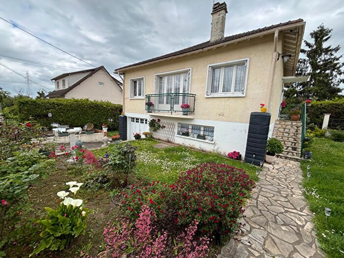 Maison 4 pièces à vendre à Médan