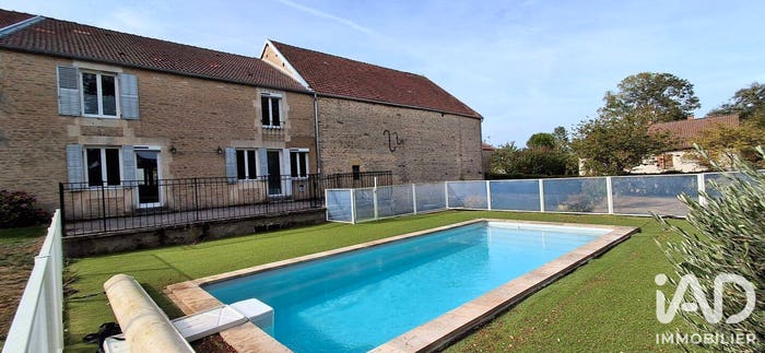 Maison 10 pièces à Jonchery, à louer