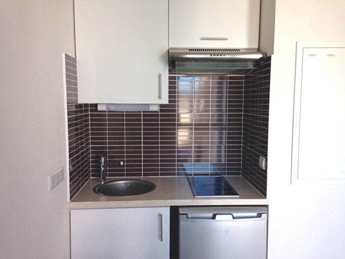 Brive-la-Gaillarde, Centre-ville, Pont Cardinal, Champanatier - Appartement 1 pièce à louer