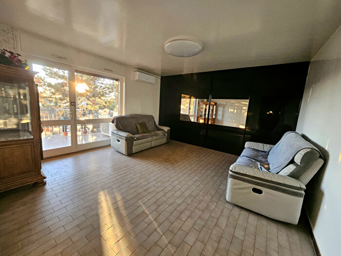 Appartement à vendre - Le Péage-de-Roussillon - 2 pièces - 1 chambre